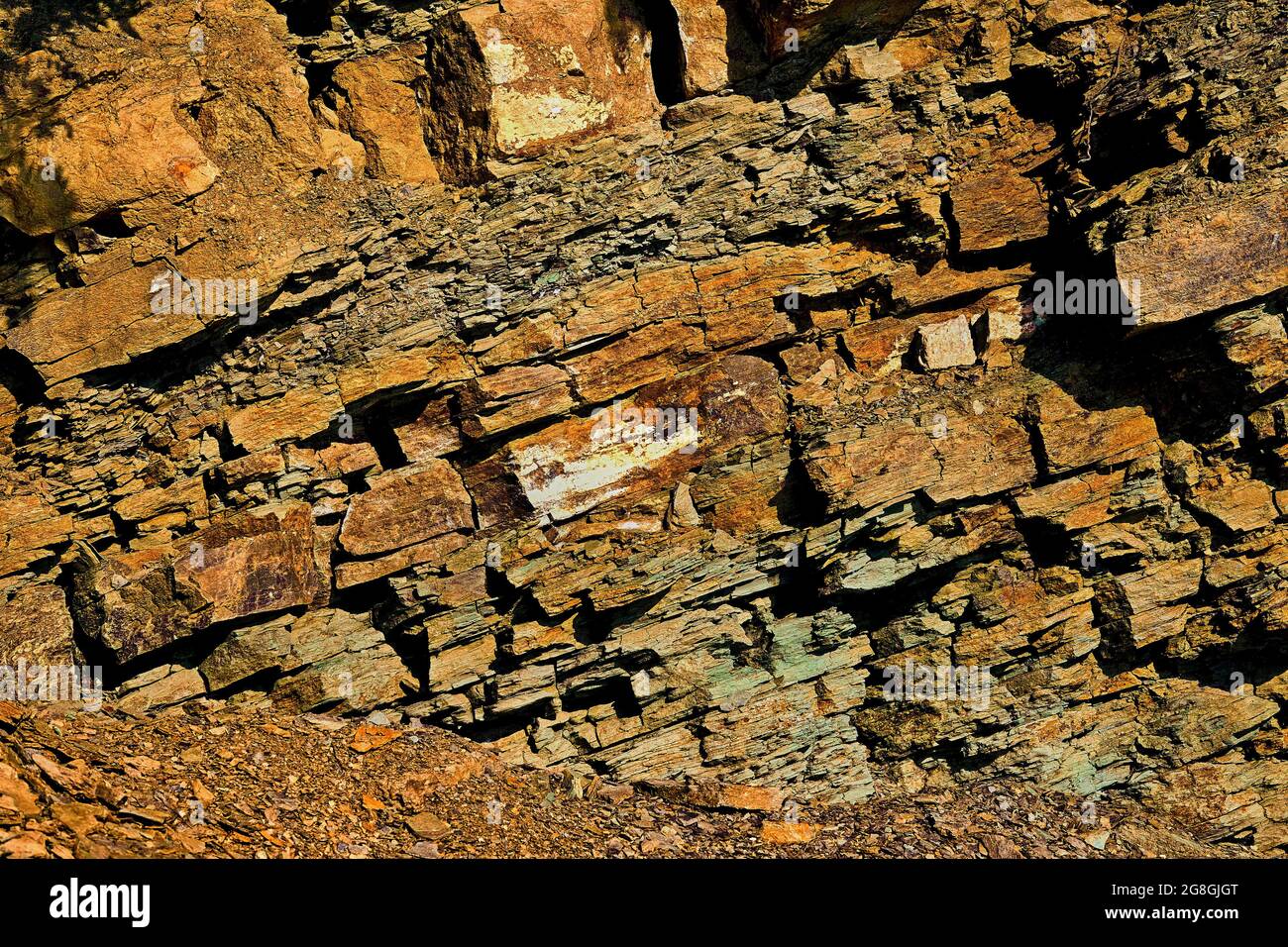 Rock cross section cutout hi-res stock photography and images - Alamy