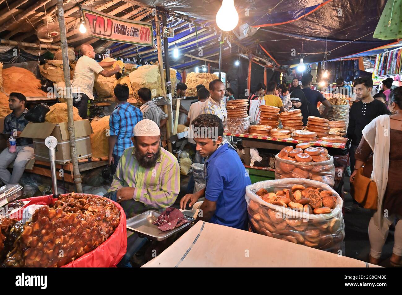 Indian breads hi-res stock photography and images - Alamy