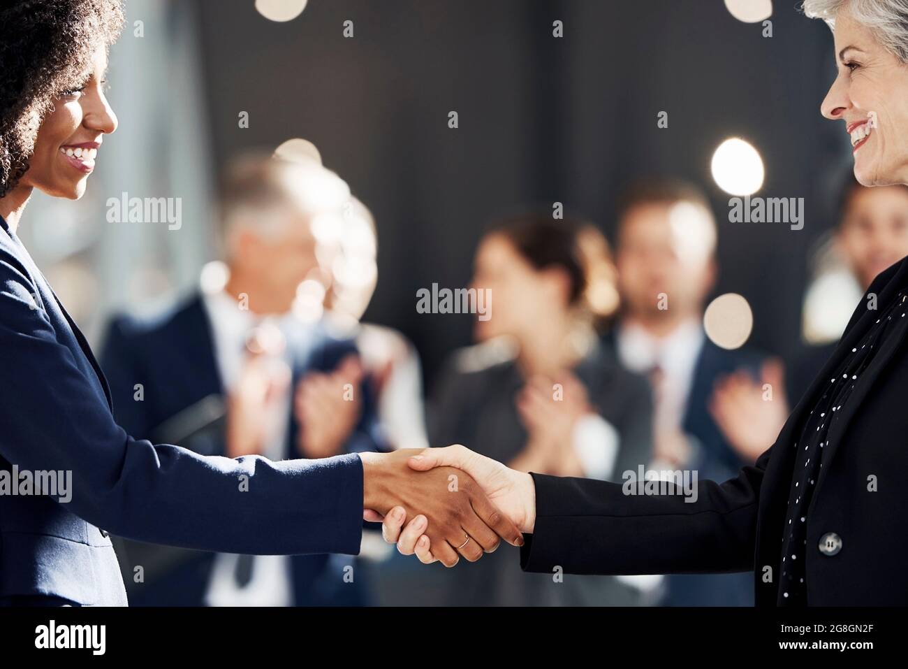 Workplace welcome hi-res stock photography and images - Alamy