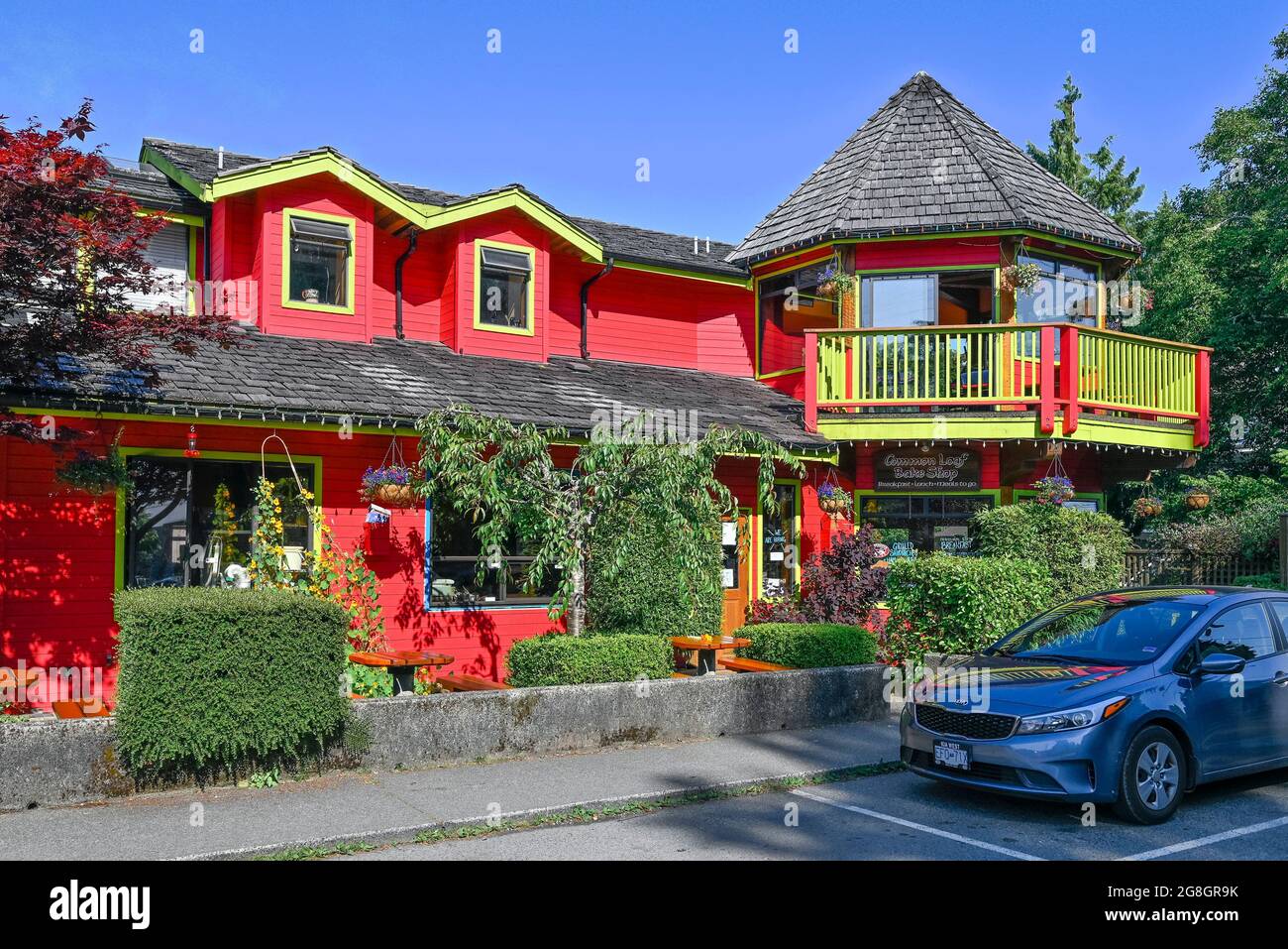 Common Loaf Bake Shop, Tofino, British Columbia, Canada Stock Photo - Alamy