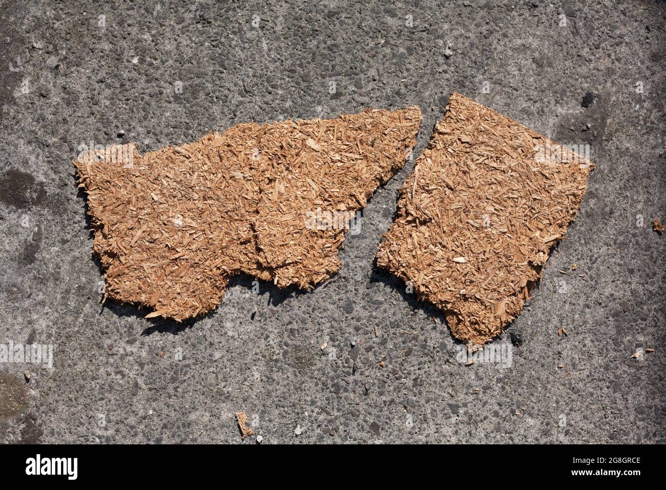 Damaged chipboard hi-res stock photography and images - Alamy