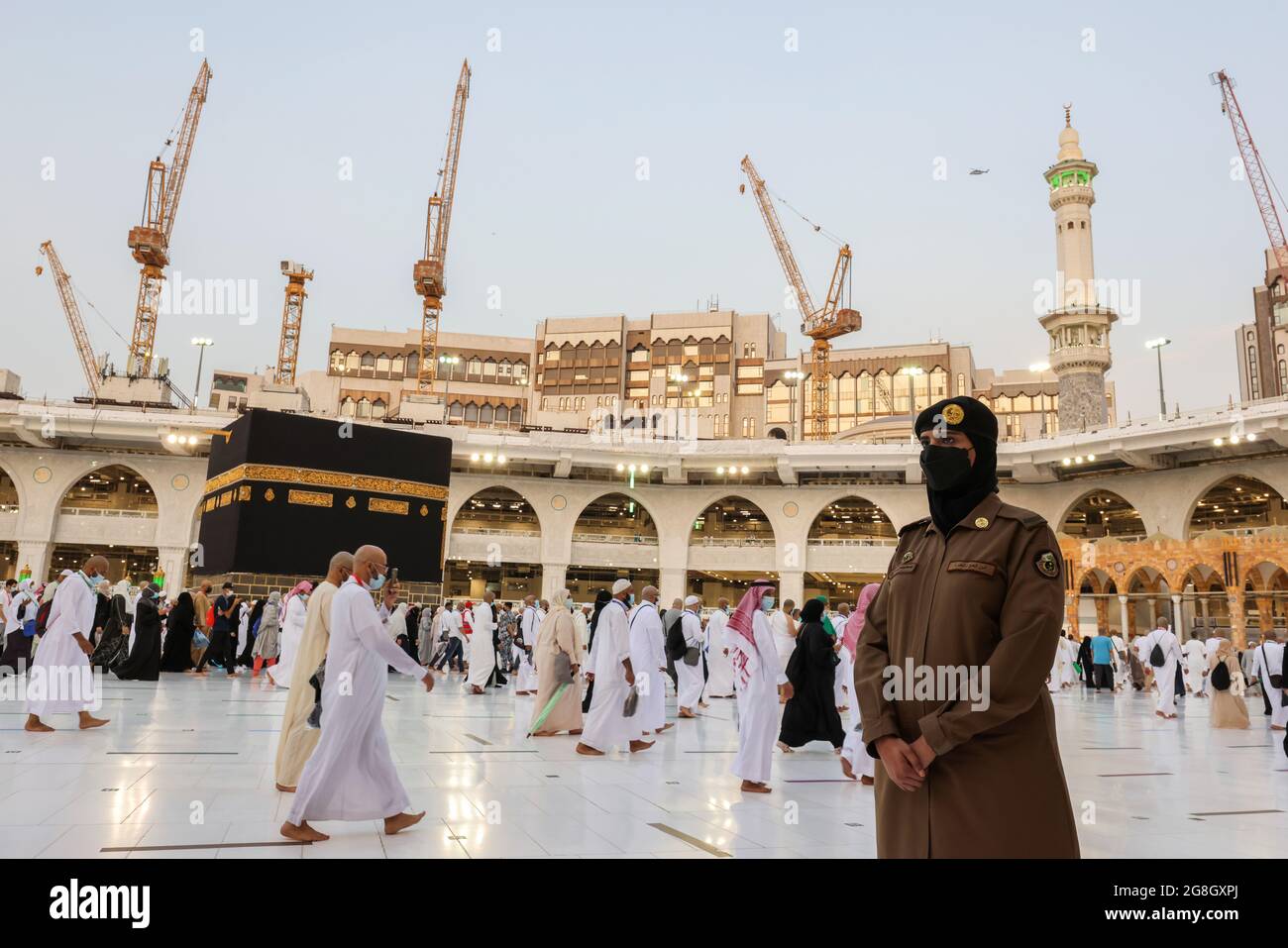 Saudi police officer hi-res stock photography and images - Alamy