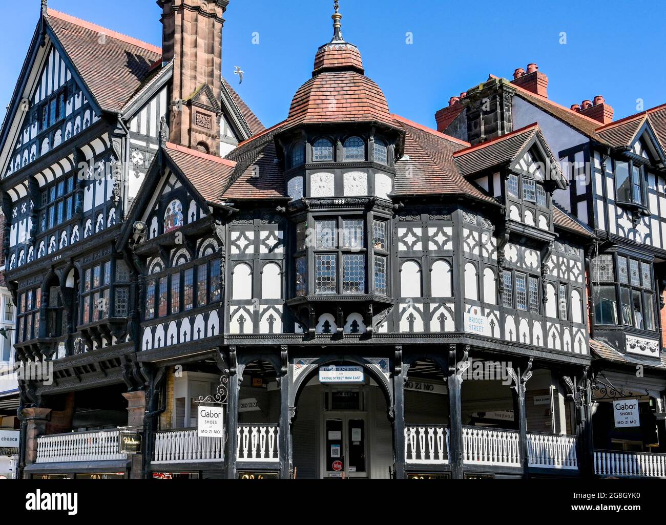 Chester, England - July 2021: Black and white architecture of buildings ...