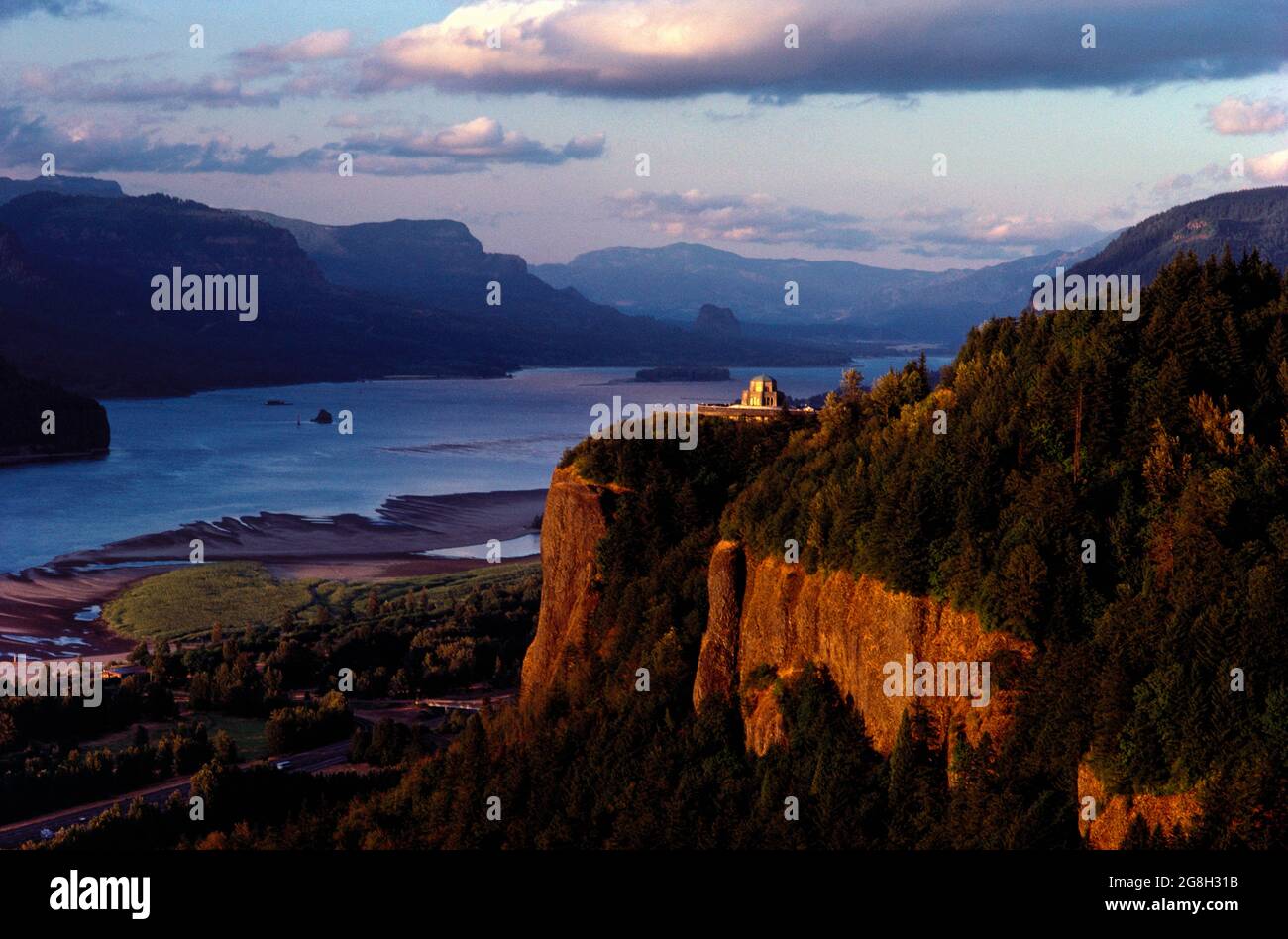Columbia River Gorge National Scenic Area Crown Point State Scenic ...