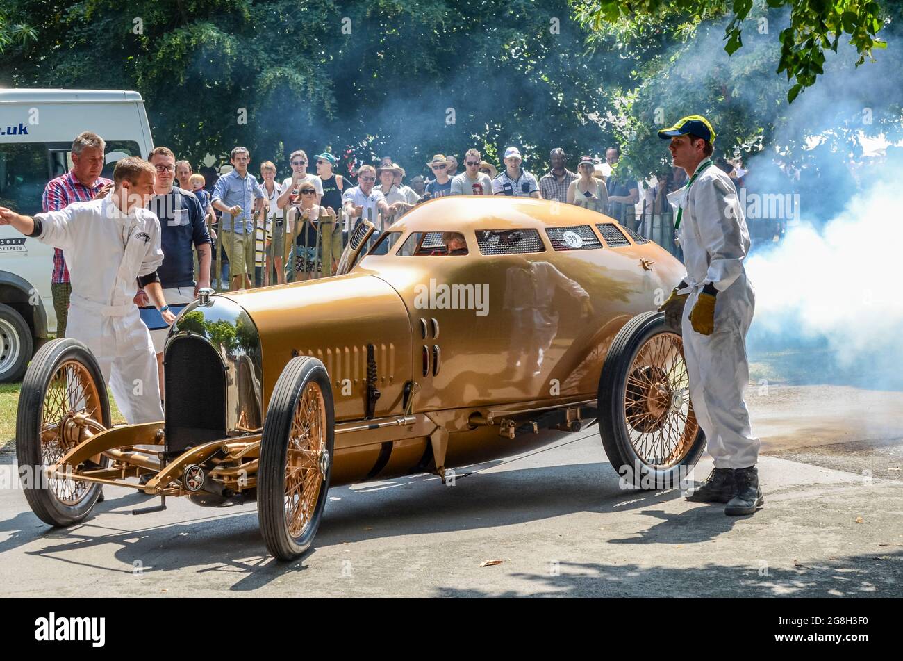 Streamlined auto hi-res stock photography and images - Alamy