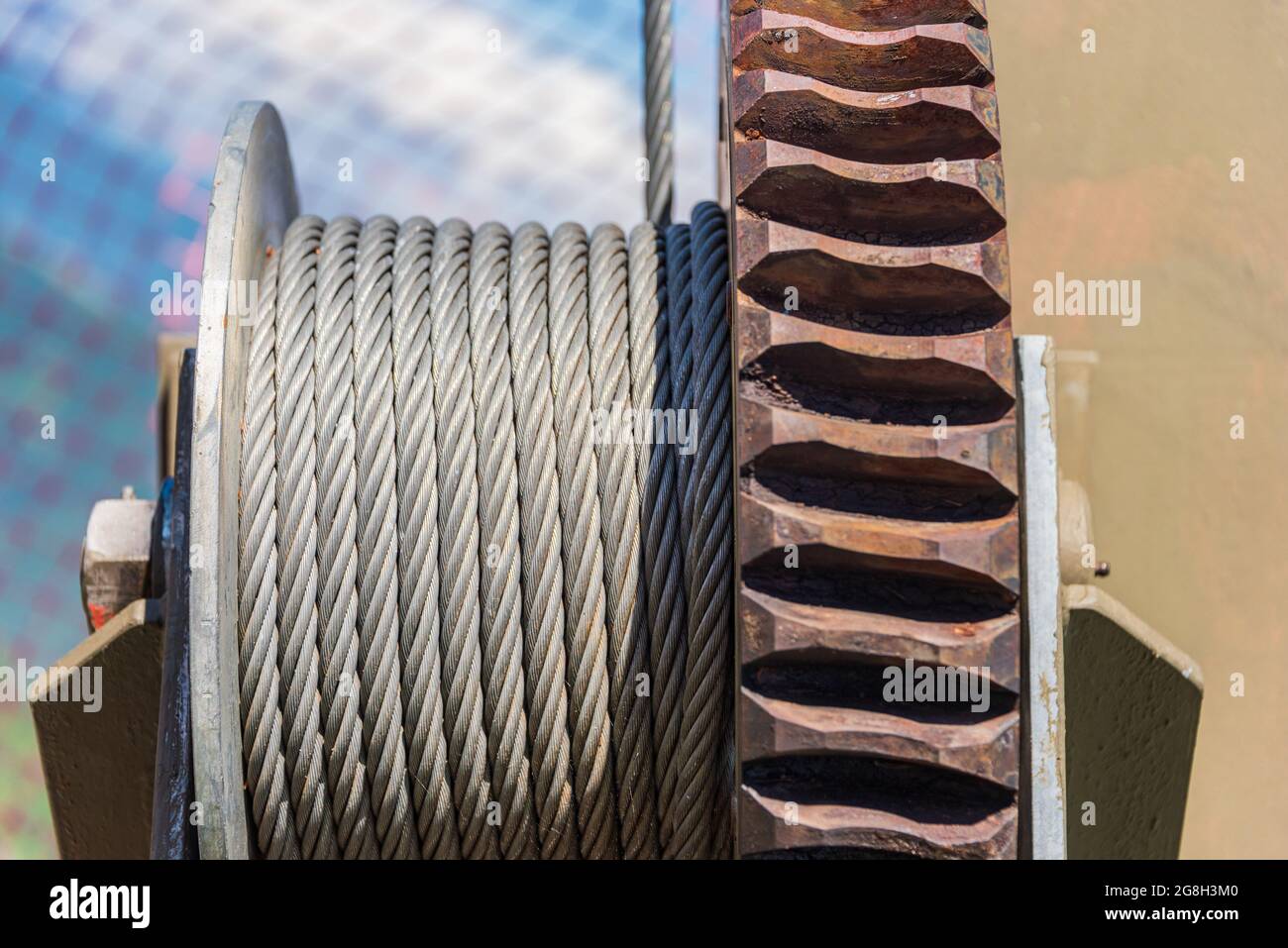 Hand crank crane hi-res stock photography and images - Alamy