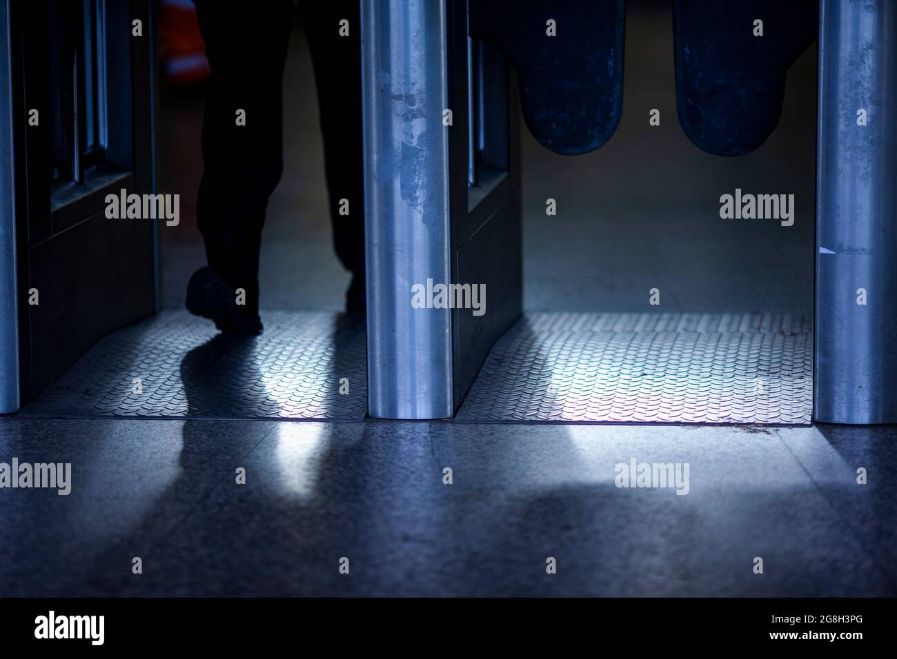Passenger gateline entrance at Ashford International railway station in ...