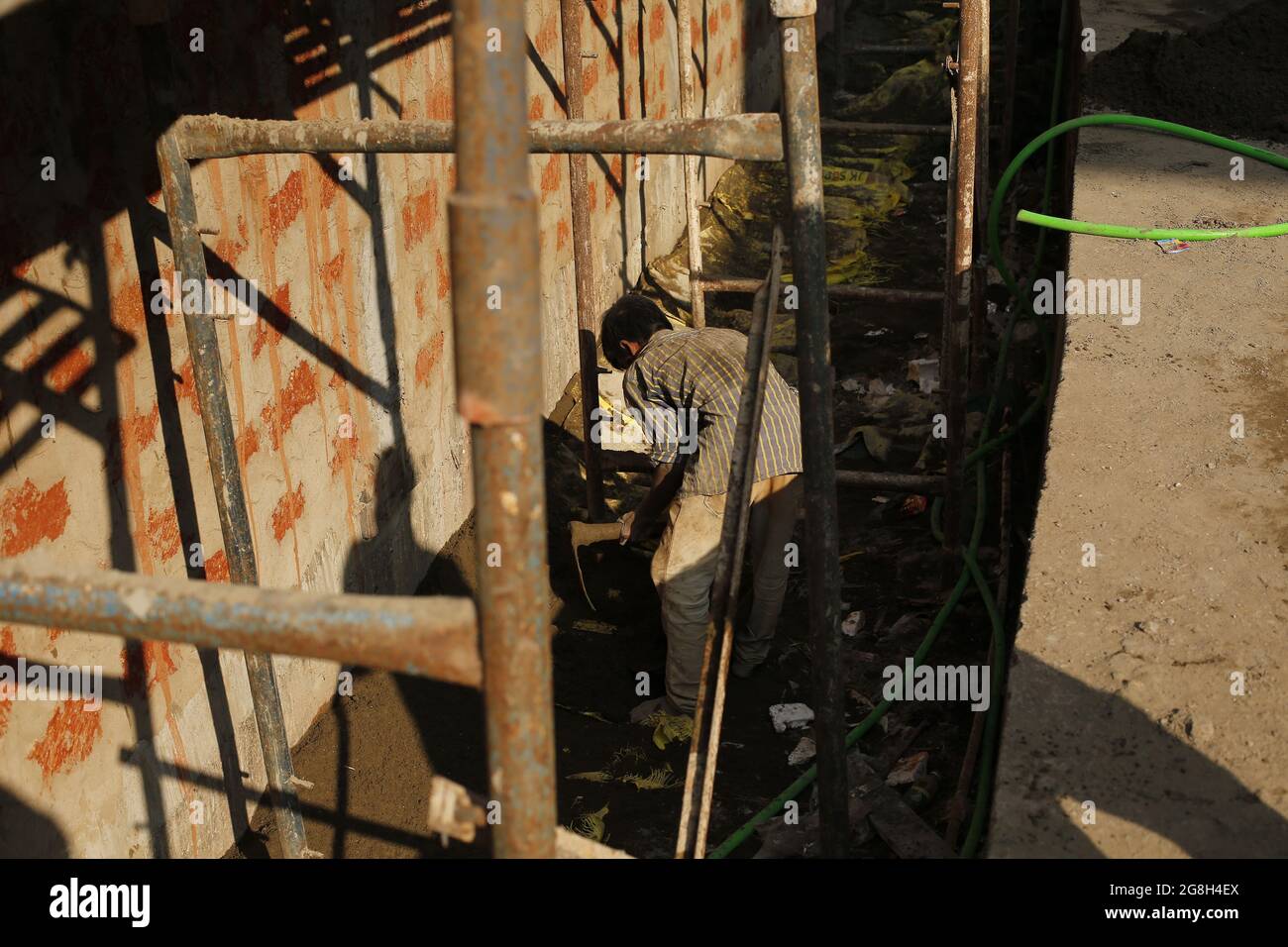 Man at work Stock Photo - Alamy