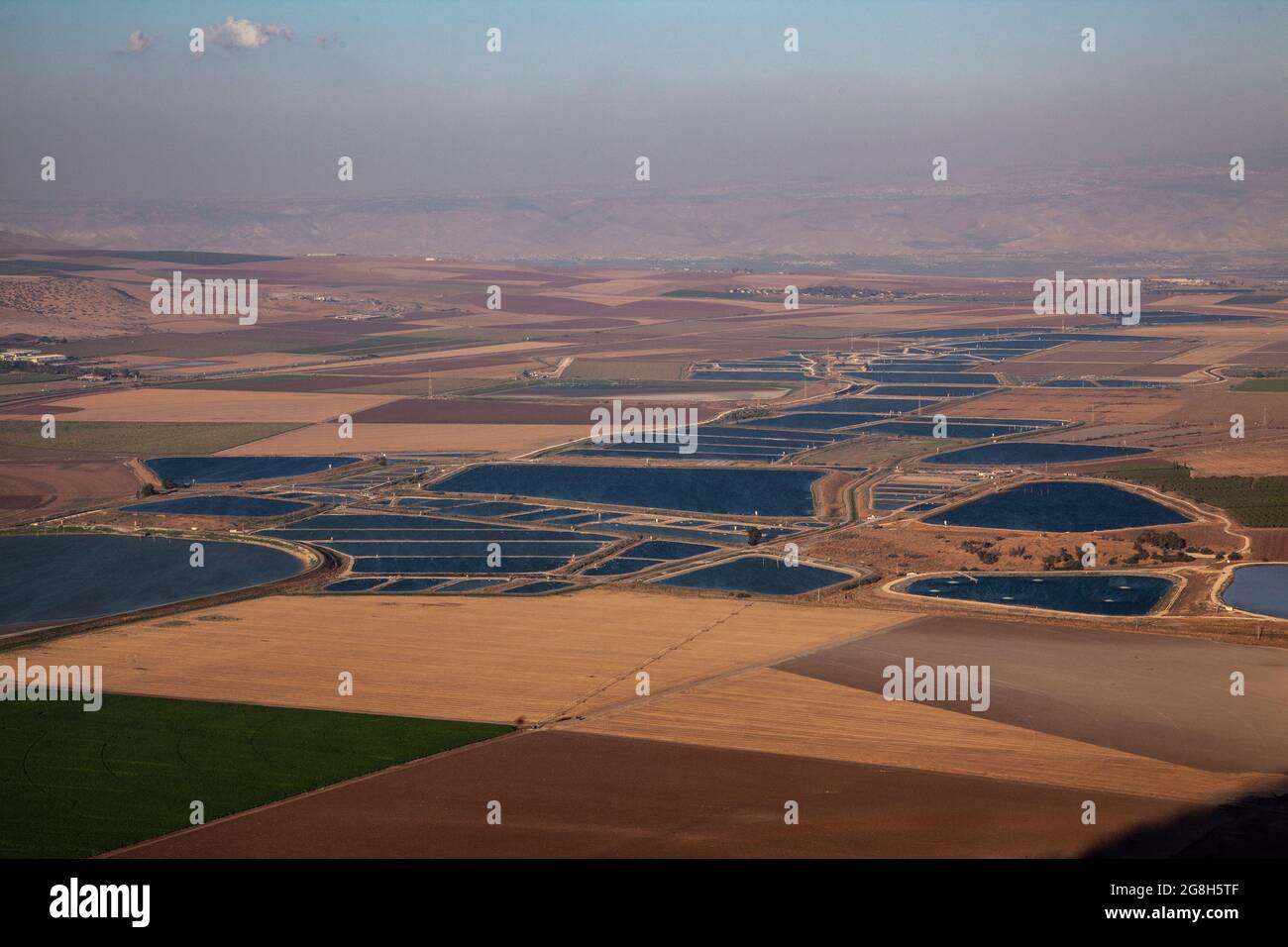Summer view from the top of Mount Gilboa to the Jezreel Valley Stock ...