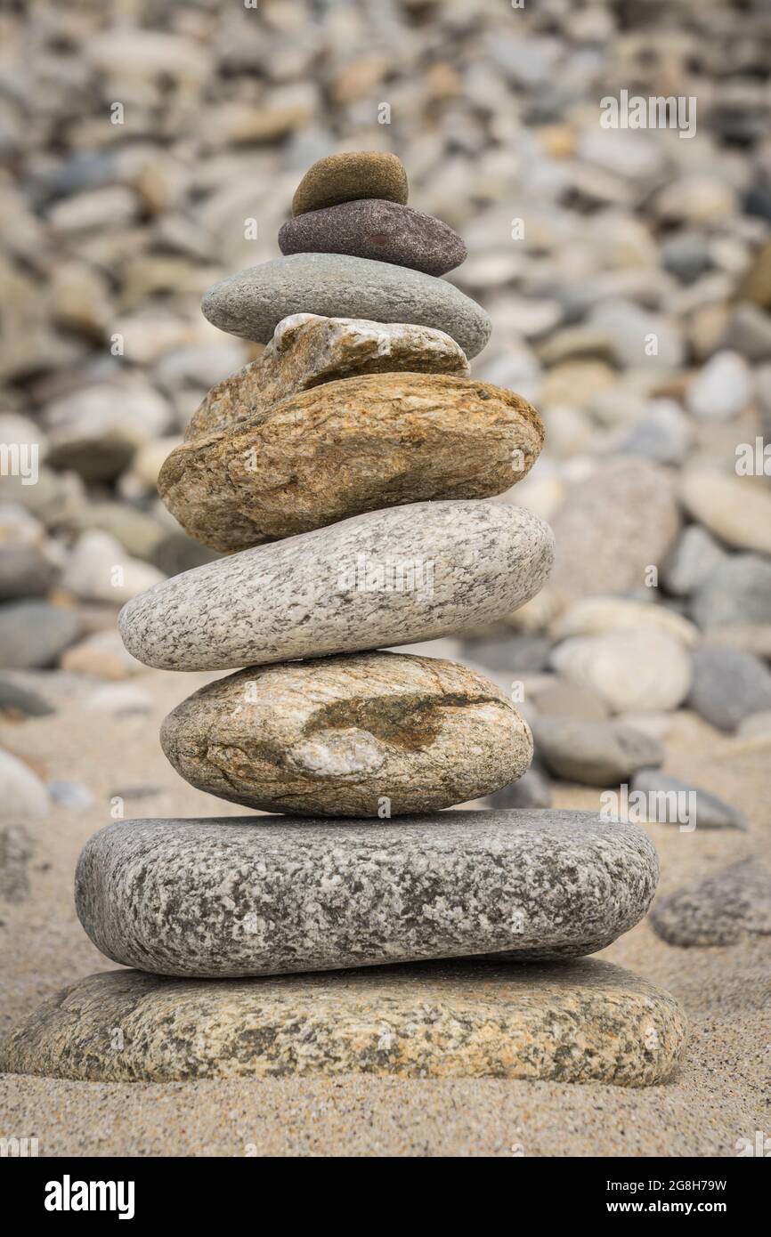 Zen balanced stack close up hi-res stock photography and images - Alamy