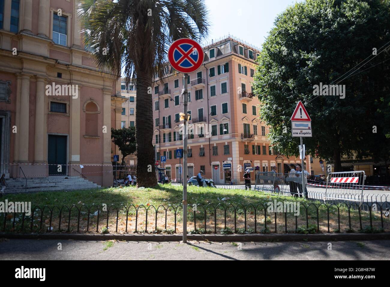 Genova 2001 hi-res stock photography and images - Alamy