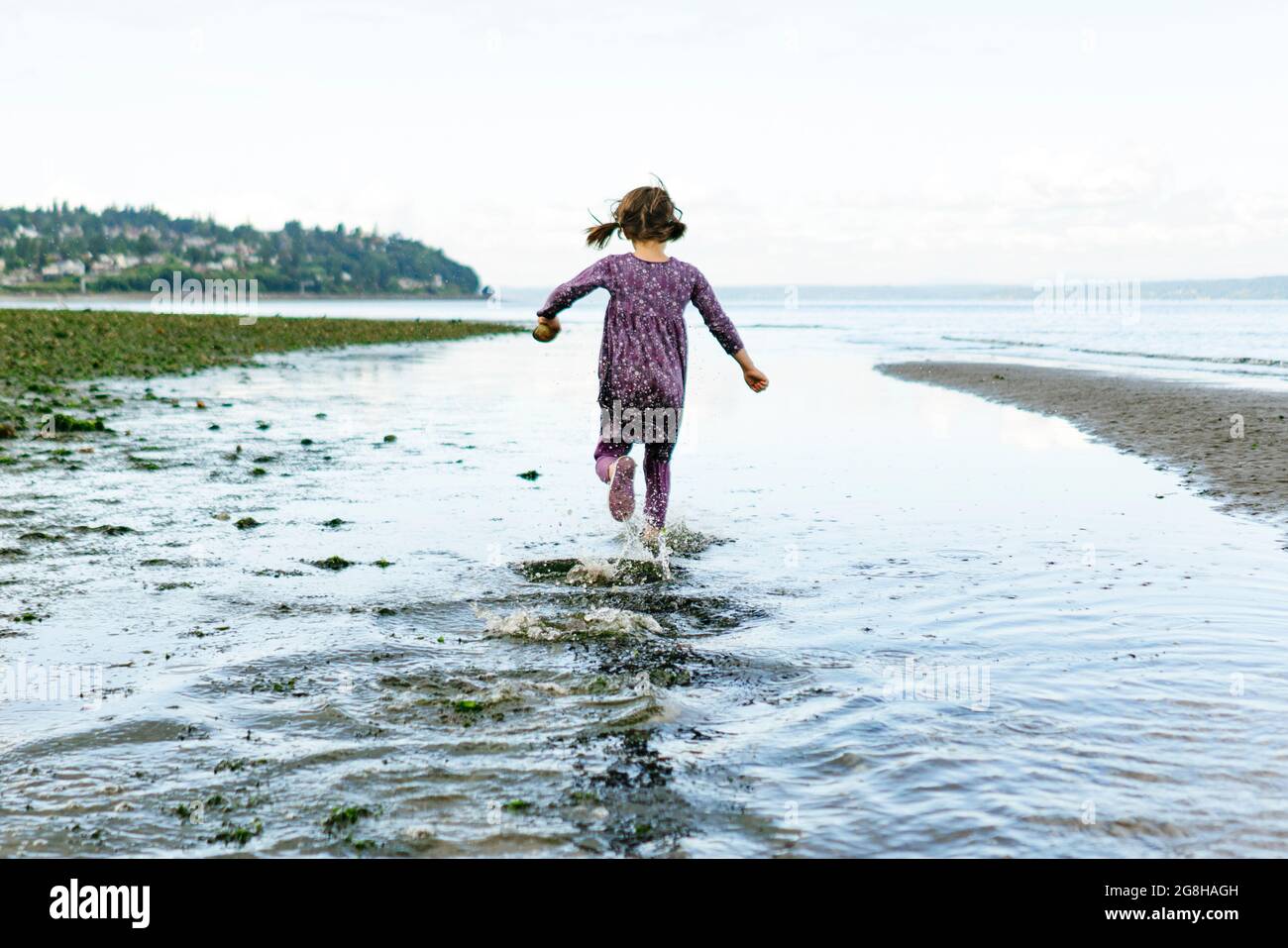 Child girl lake jump hi-res stock photography and images - Alamy