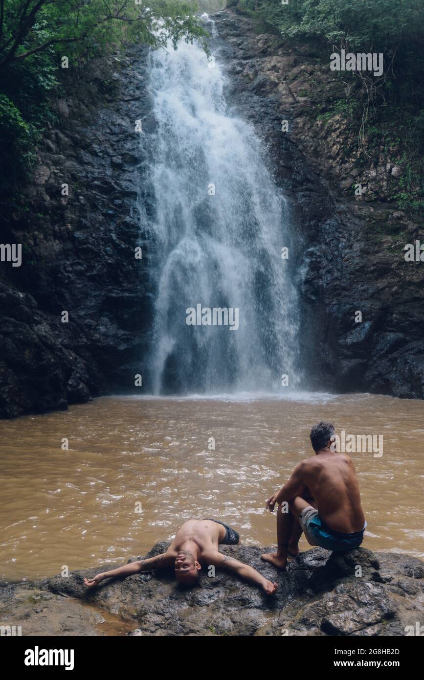 Paradise friend hi-res stock photography and images - Alamy