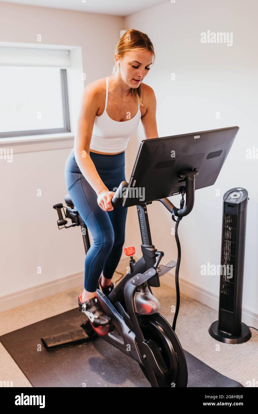 Make up and gym and female bike hi-res stock photography and images - Alamy