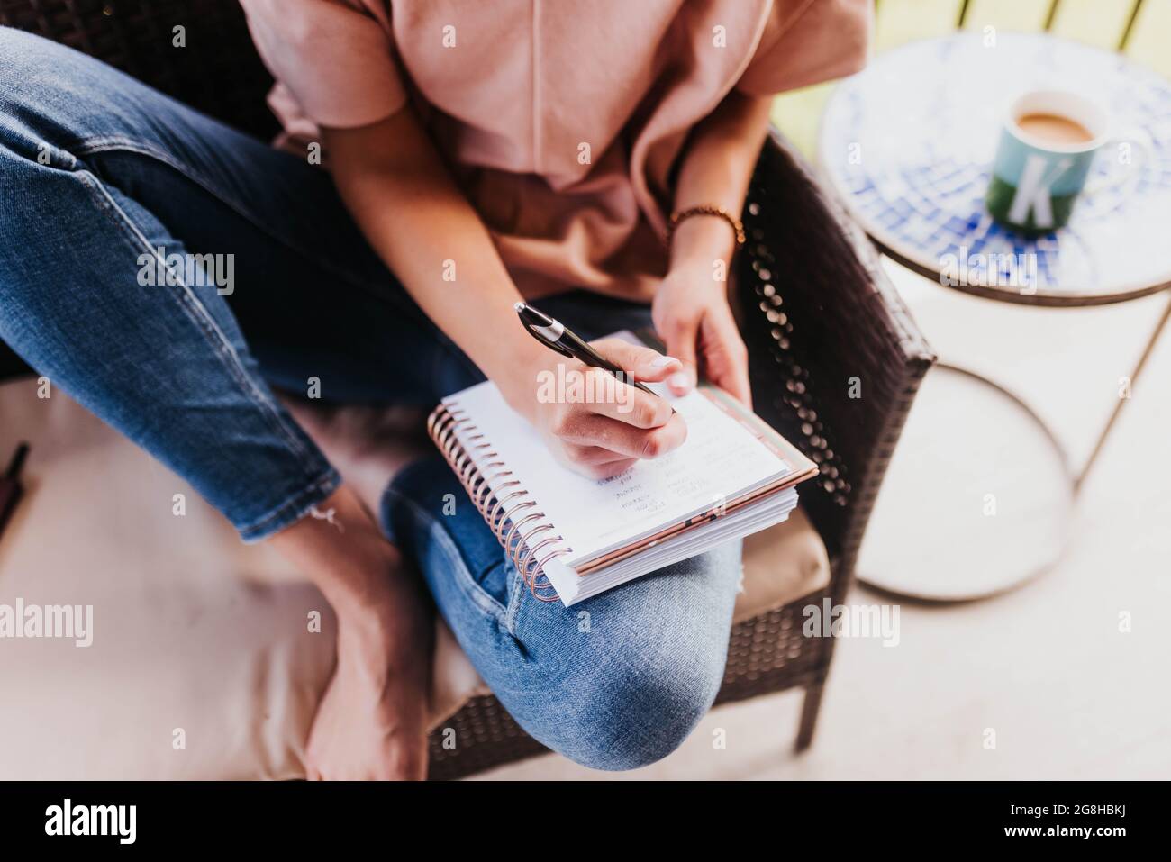 Write outdoor hi-res stock photography and images - Alamy