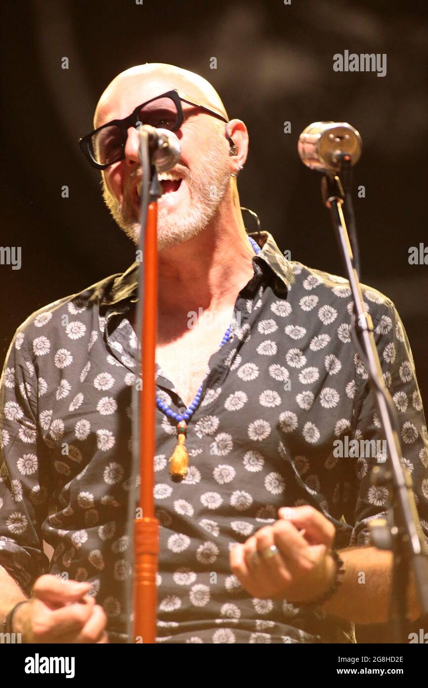 Negrita band hi-res stock photography and images - Alamy