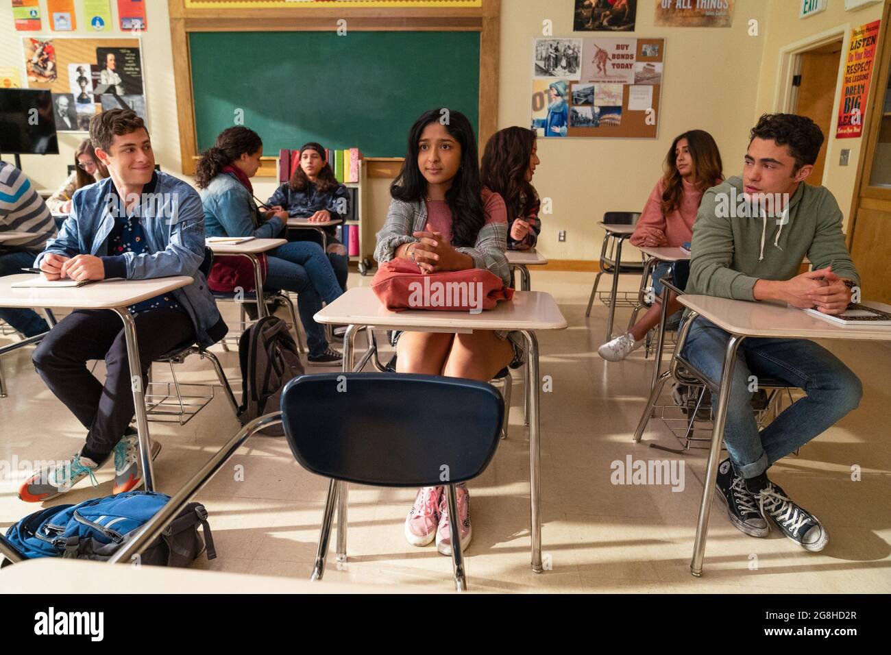 NEVER HAVE I EVER, from left: Jaren Lewison, Maitreyi Ramakrishnan ...