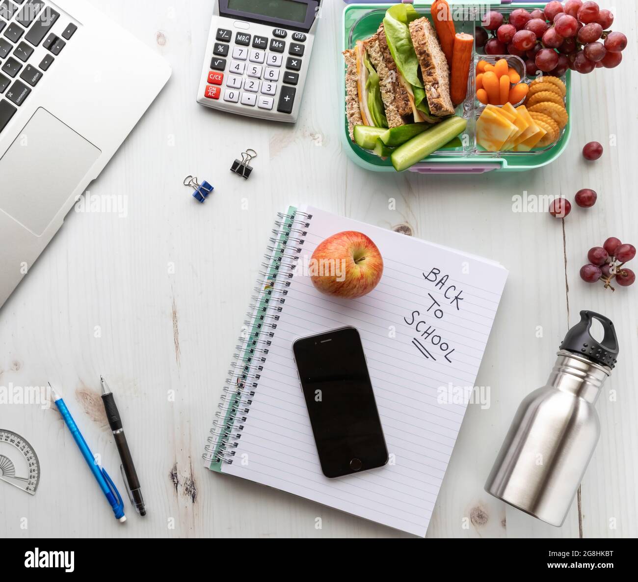 Learning to use a ruler hi-res stock photography and images - Alamy