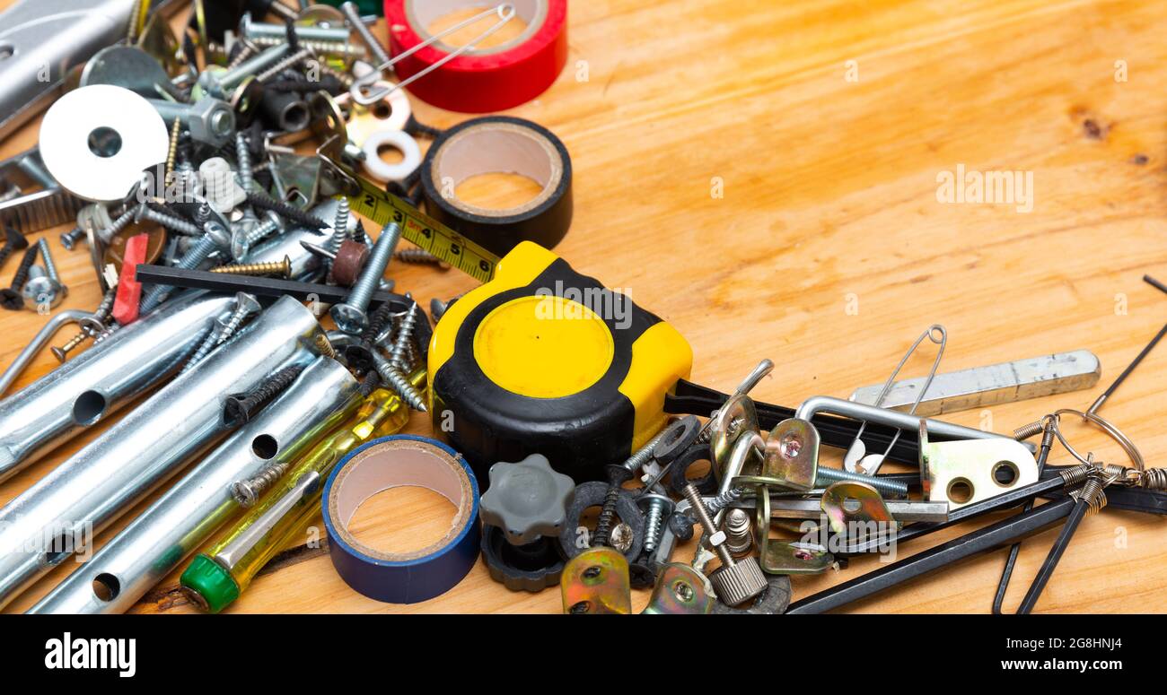 Tapcons hi-res stock photography and images - Alamy