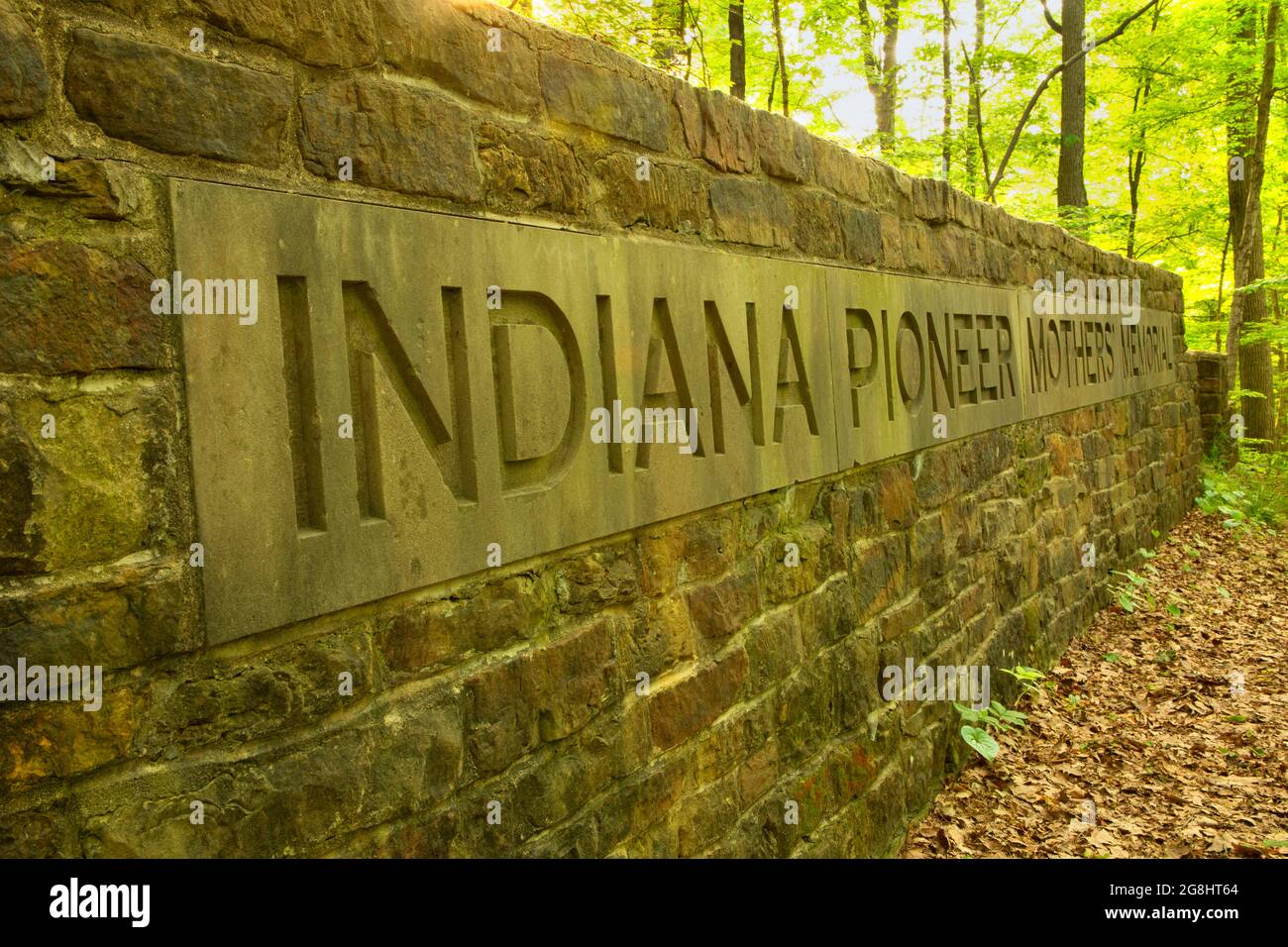 Indiana Pioneer Mothers' Memorial, Pioneer Mothers Memorial Forest ...