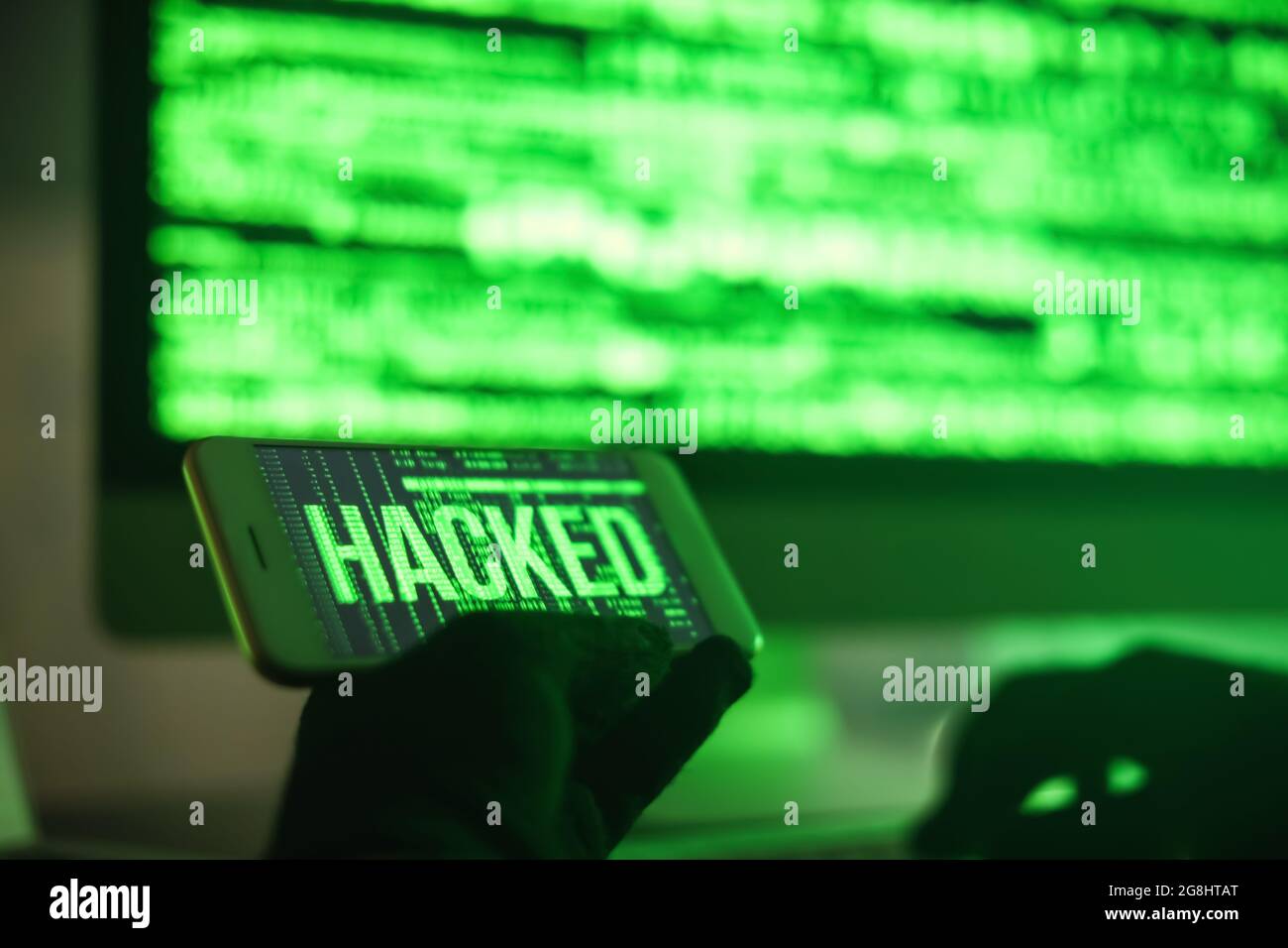 Hacker using green screen hi-res stock photography and images - Alamy