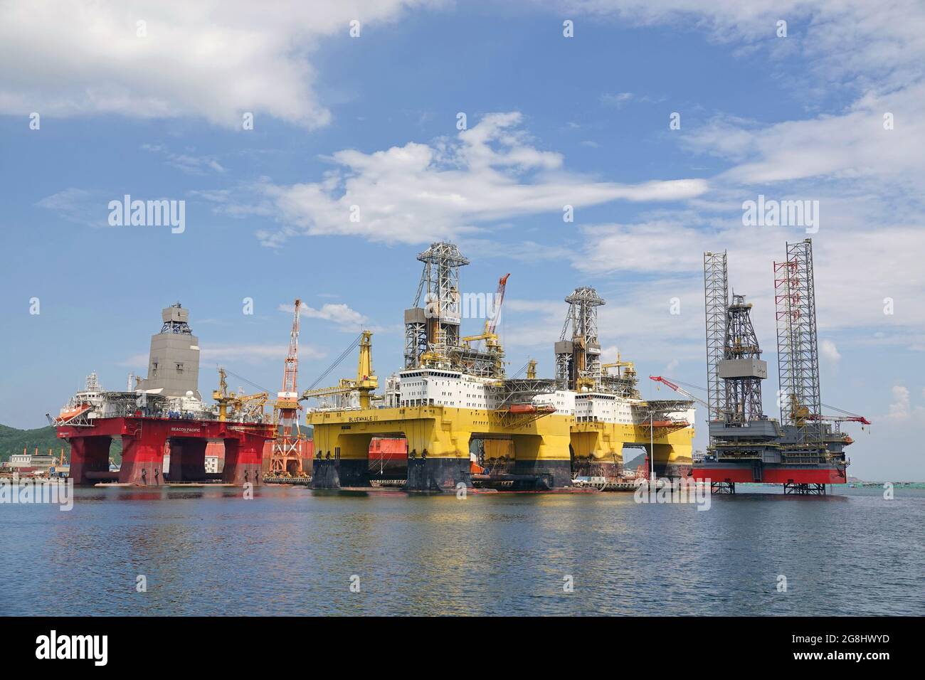 YANTAI, CHINA - JULY 20, 2021 - A multi-type offshore equipment is ...