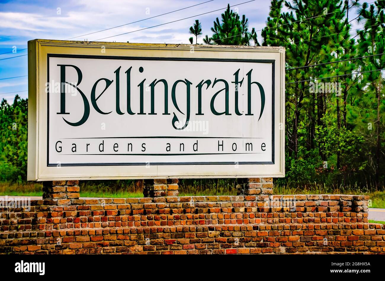 Bellingrath gardens entrance hi-res stock photography and images - Alamy