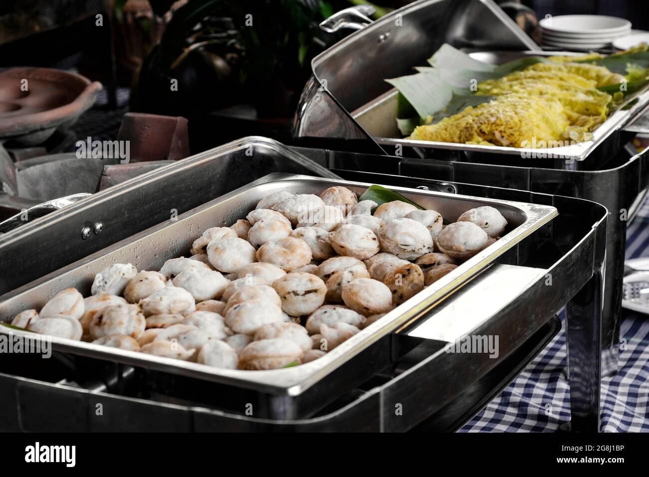 Xoi Chien Phong deep fried Sticky Rice Balls in Vietnamese restaurant ...