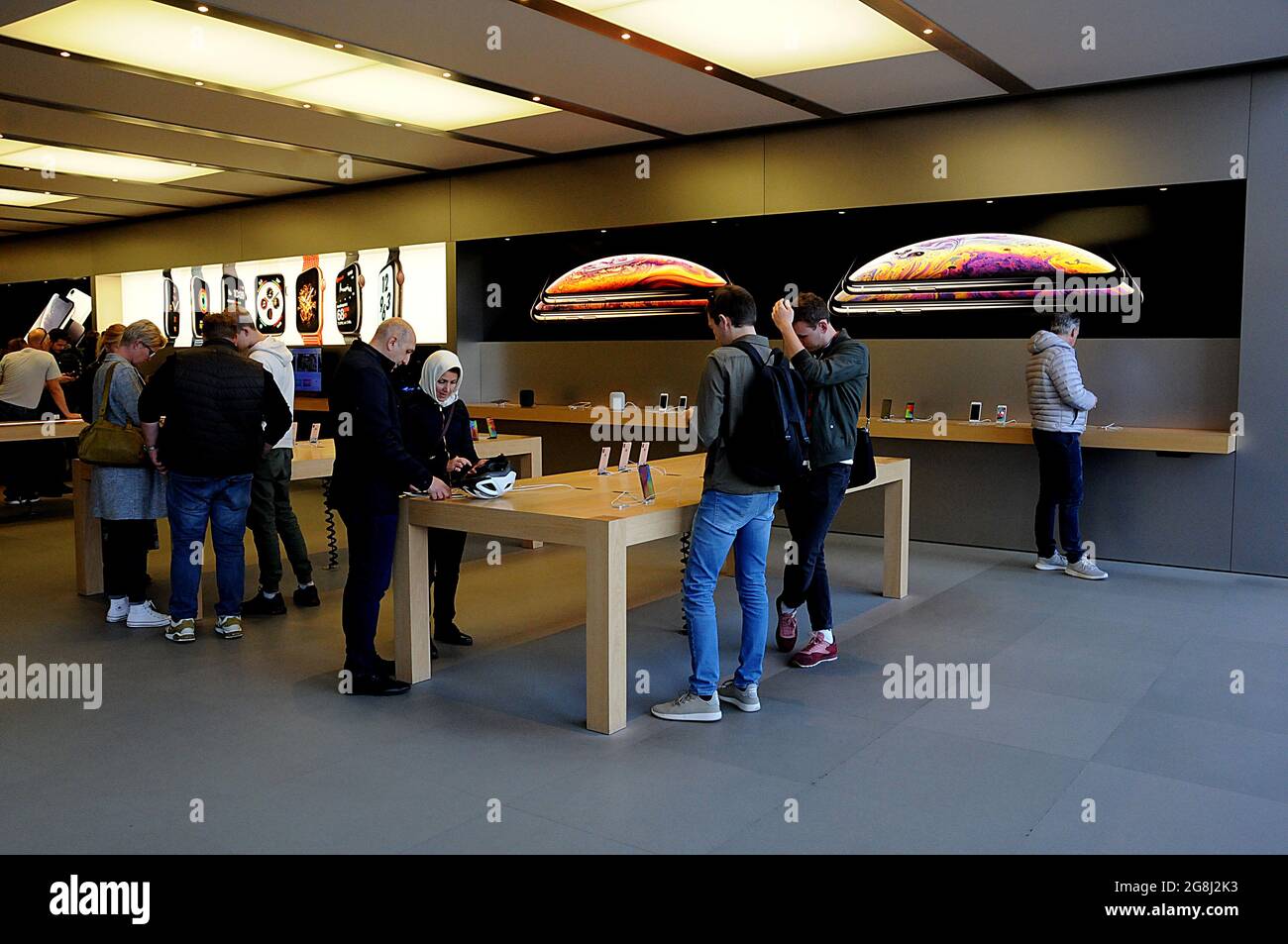 HAMBURG /Germany. 06. October 2018.. Apple store and apple products ...