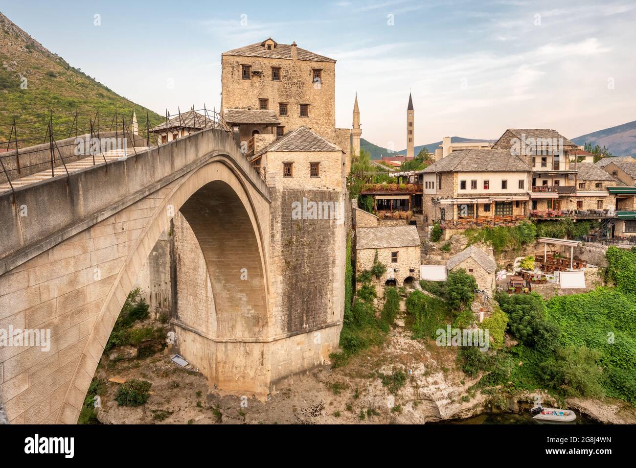 Stari Most bridge in old town of Mostar, BIH Stock Photo - Alamy