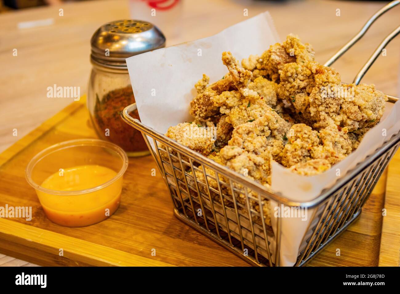 Japanese karaage hi-res stock photography and images - Alamy