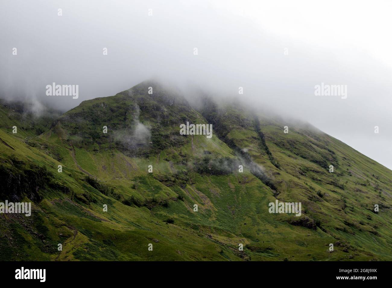 Mist shrouded mountain hi-res stock photography and images - Alamy