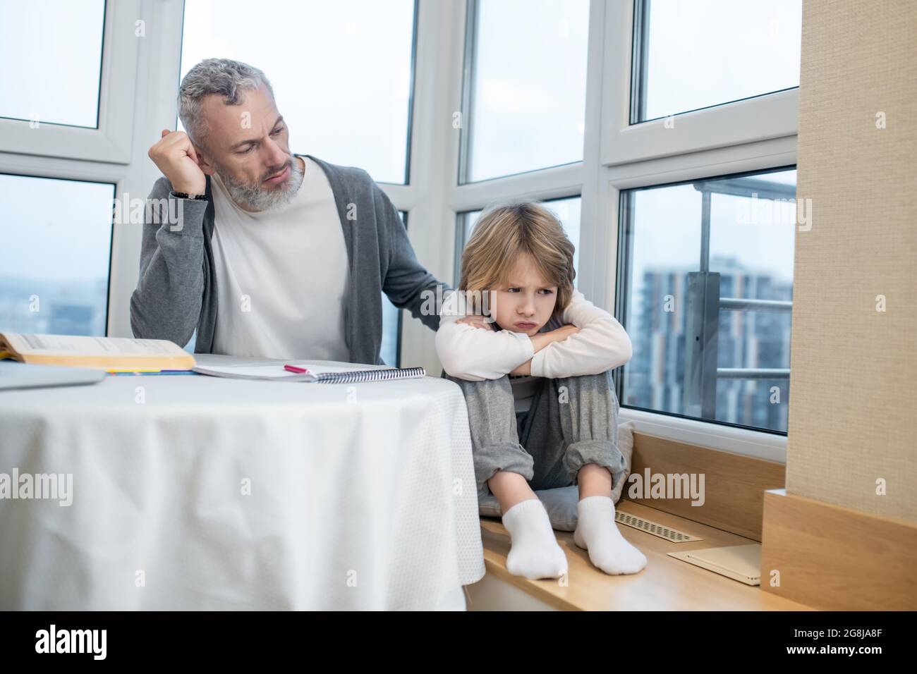 Man kids talking hi-res stock photography and images - Alamy