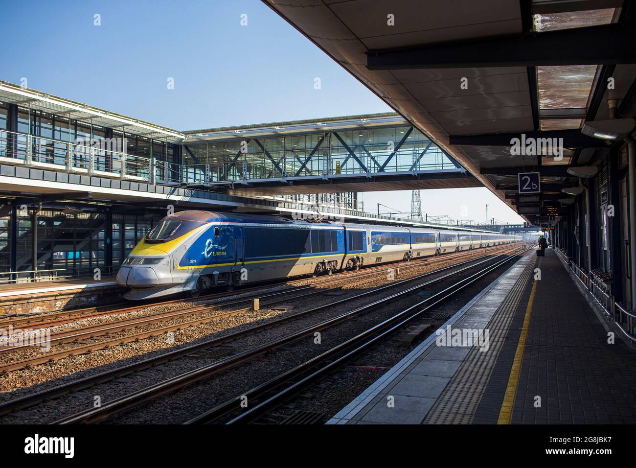 A Eurostar train at Ashford International station, Kent, UK Stock Photo ...