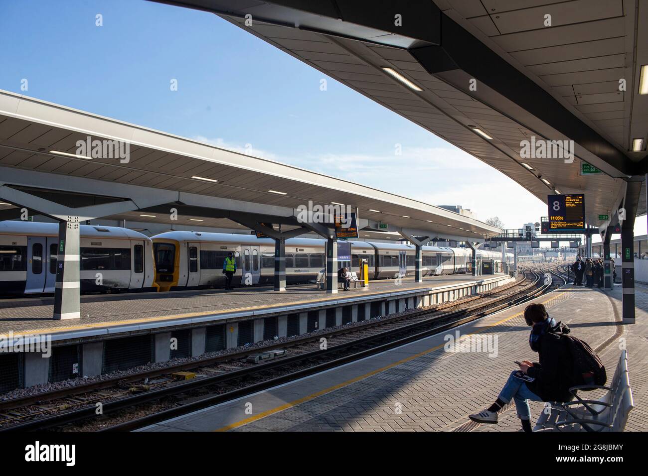 London Bridge railway station, London, England, UK Stock Photo - Alamy