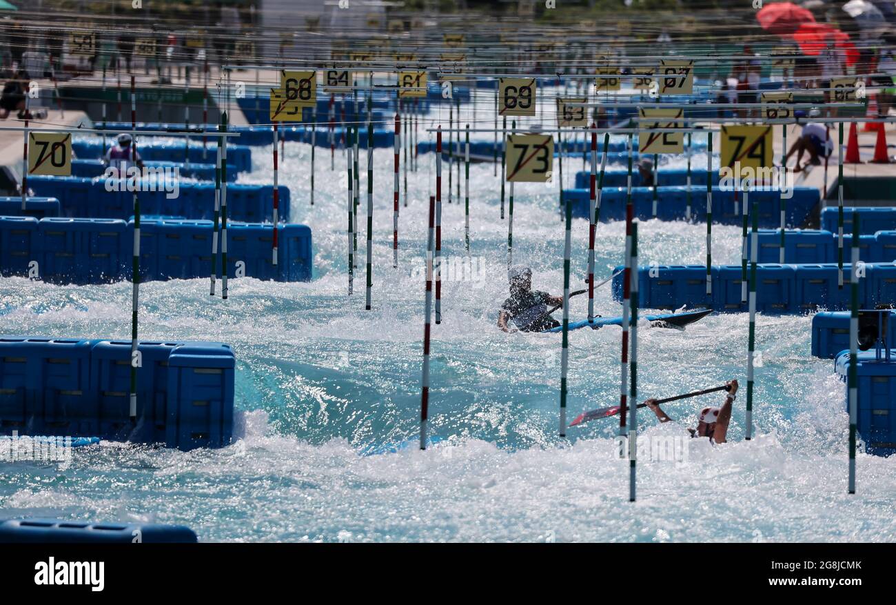 Tokyo, Japan. 21st July, 2021. Canoe/Slalom: Olympic, training, ladies ...