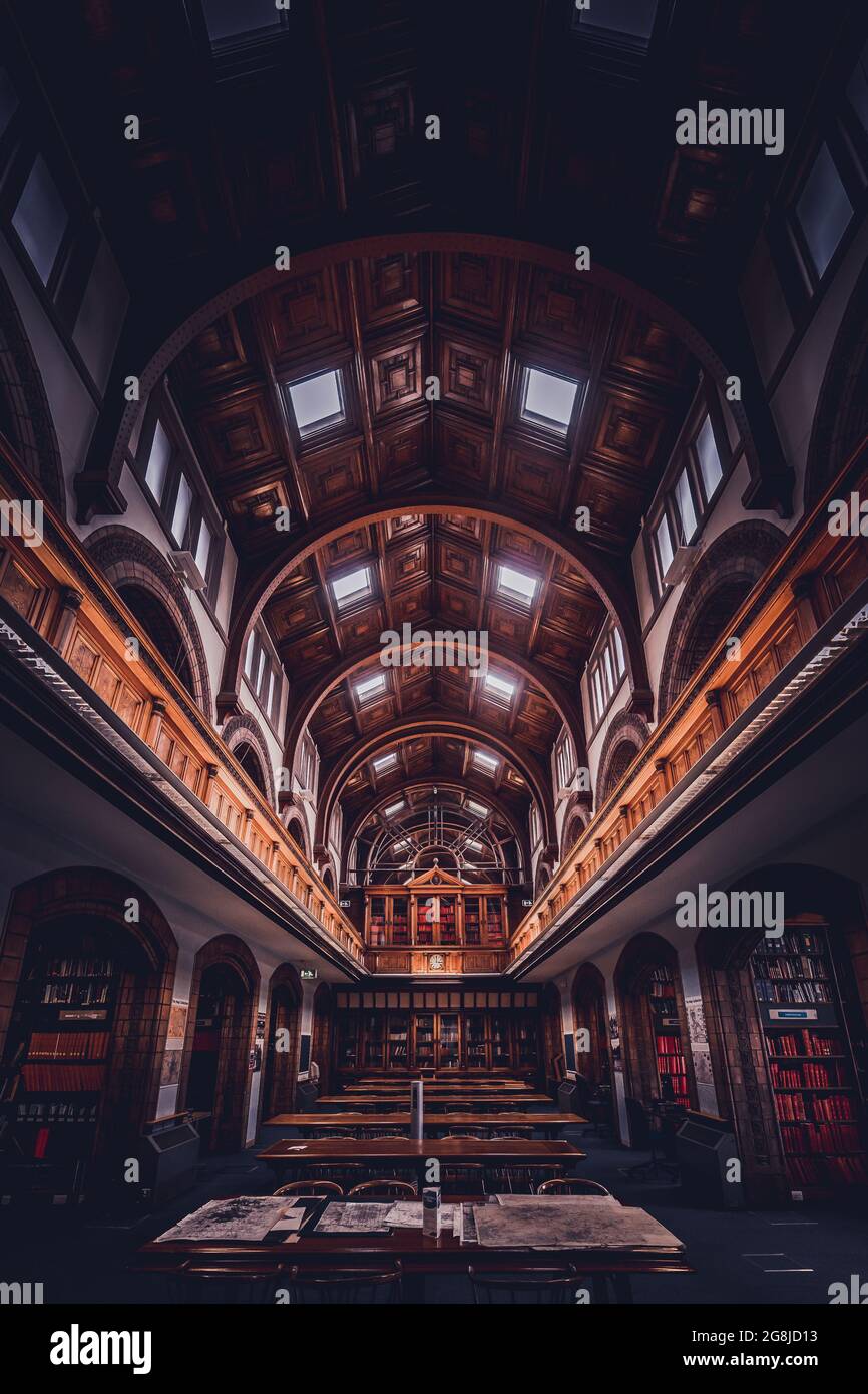 Leeds library hi-res stock photography and images - Alamy
