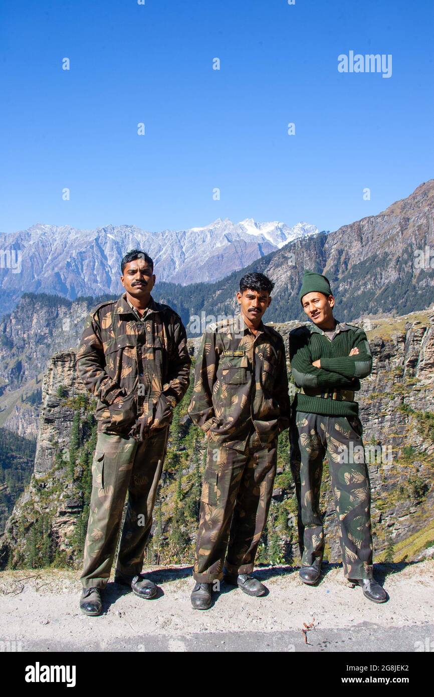 Indian soldiers hi-res stock photography and images - Alamy