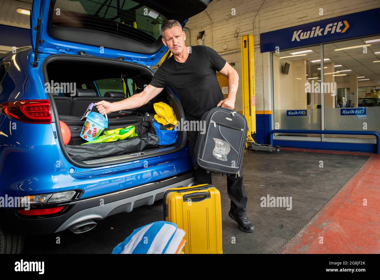 Mark billingham sas hi-res stock photography and images - Alamy