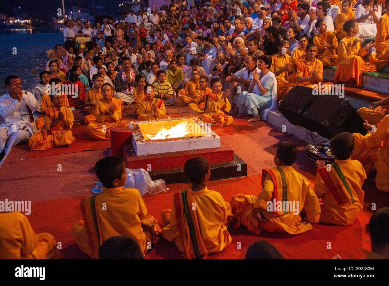 Triveni ghat rishikesh hi-res stock photography and images - Alamy