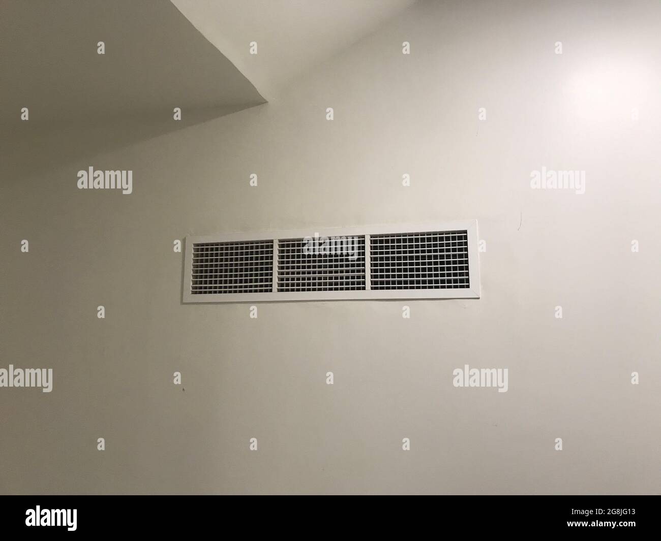 Centralized air conditioning hi-res stock photography and images - Alamy