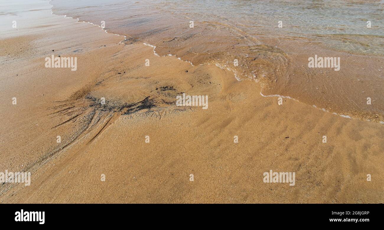 Textures and patterns in sand Stock Photo - Alamy