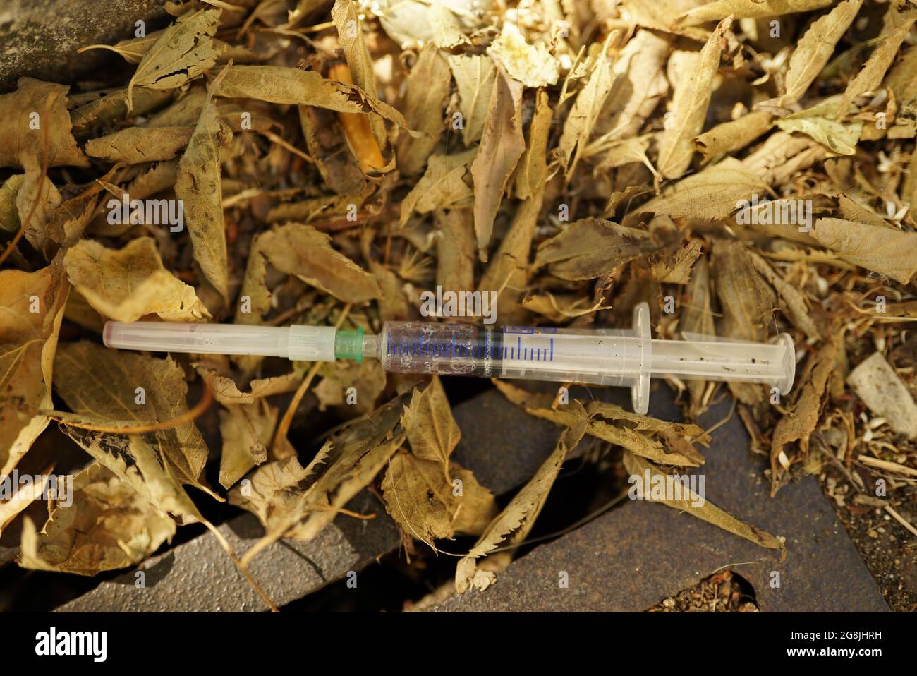 Thrown to the ground hi-res stock photography and images - Alamy