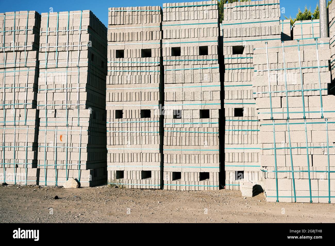 Pile of concrete cement cinder blocks at the construction site Stock ...