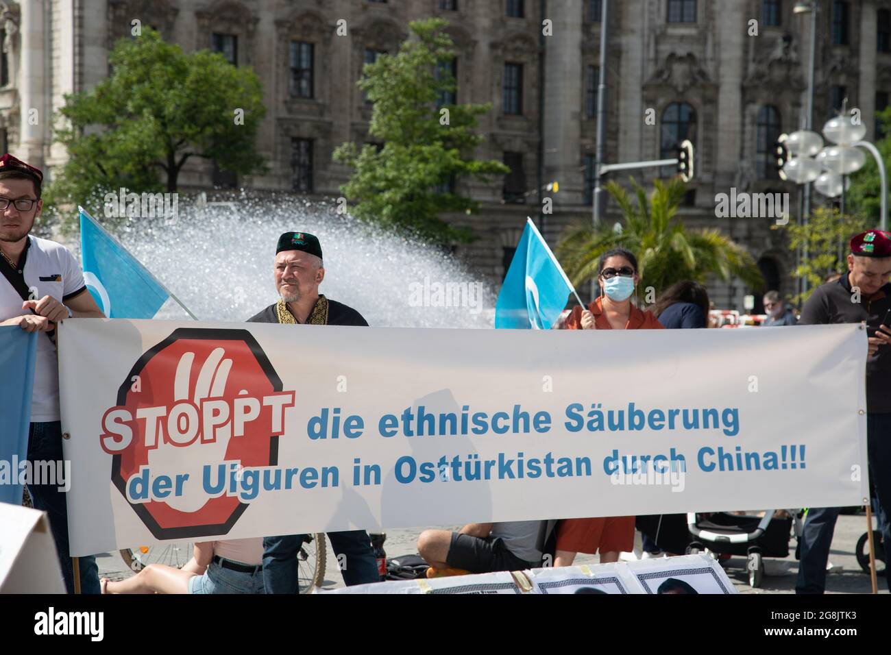 Protest der uiguren hi-res stock photography and images - Alamy