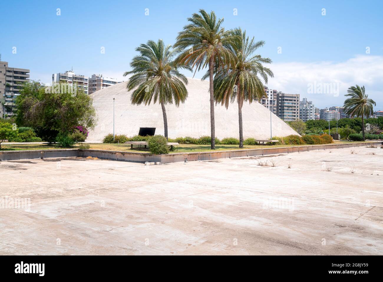 Abandoned Rashid Karameh Fair in Tripoli Lebanon designed by Oscar ...