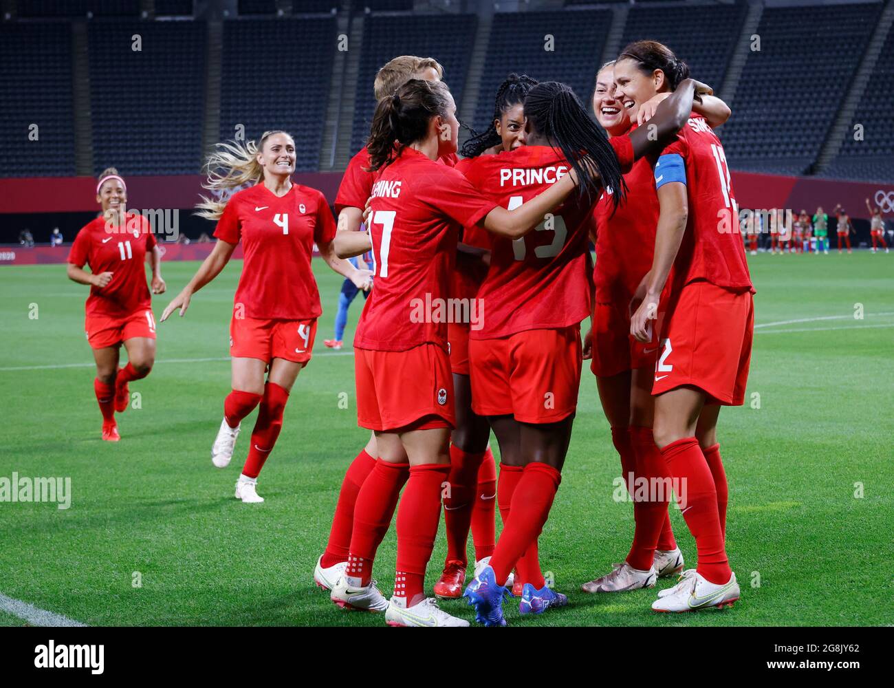 Christine sinclair goal 2020 hi-res stock photography and images - Alamy