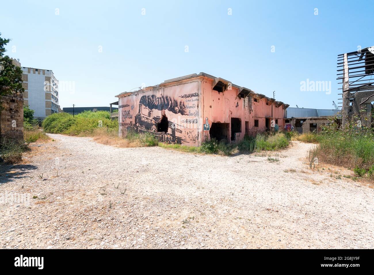 Abandoned Trains and Train Station in Lebanon Stock Photo - Alamy