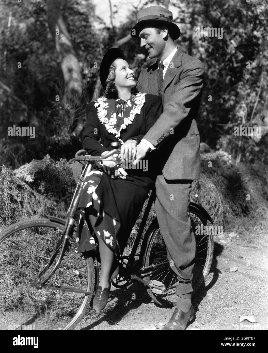 Brian aherne beloved enemy hi-res stock photography and images - Alamy