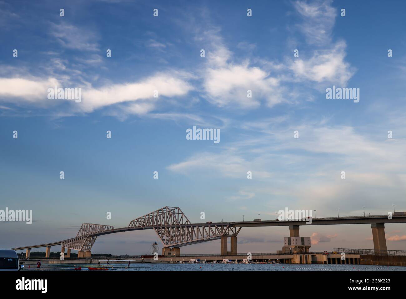 Tokio bridge olympics hi-res stock photography and images - Alamy